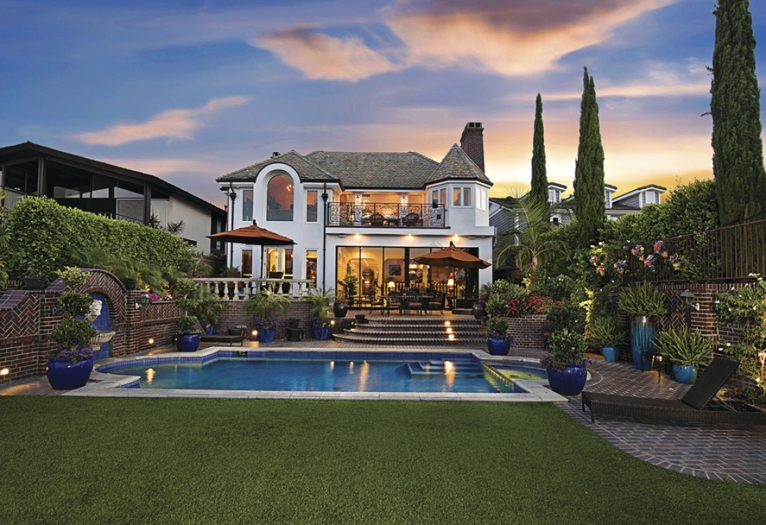 Discover Orange County's 6 Most Exclusive Neighborhoods