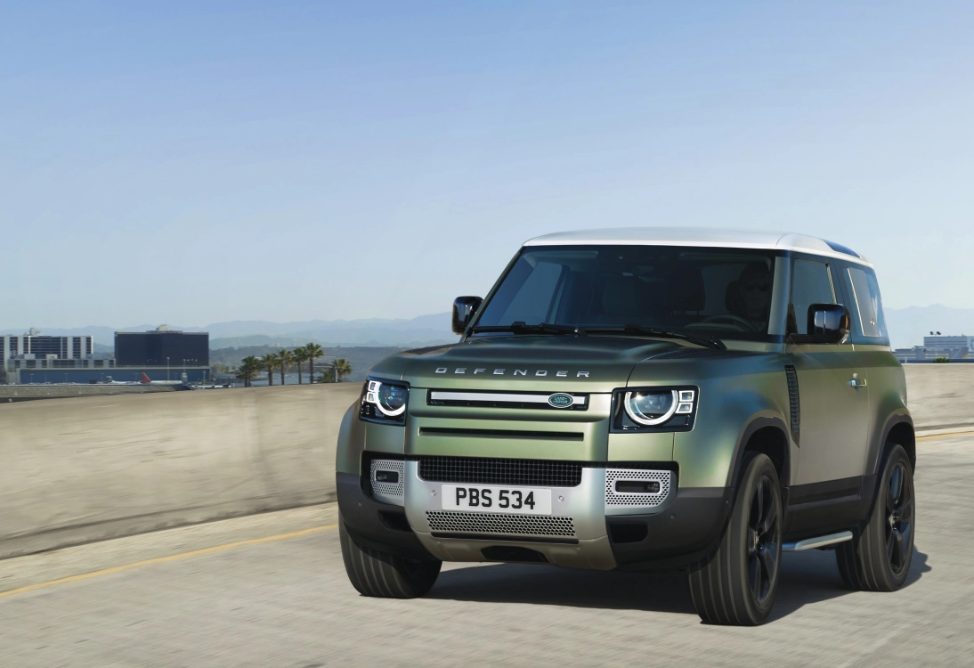 Discover the 2020 Land Rover Defender: Modern & Rugged