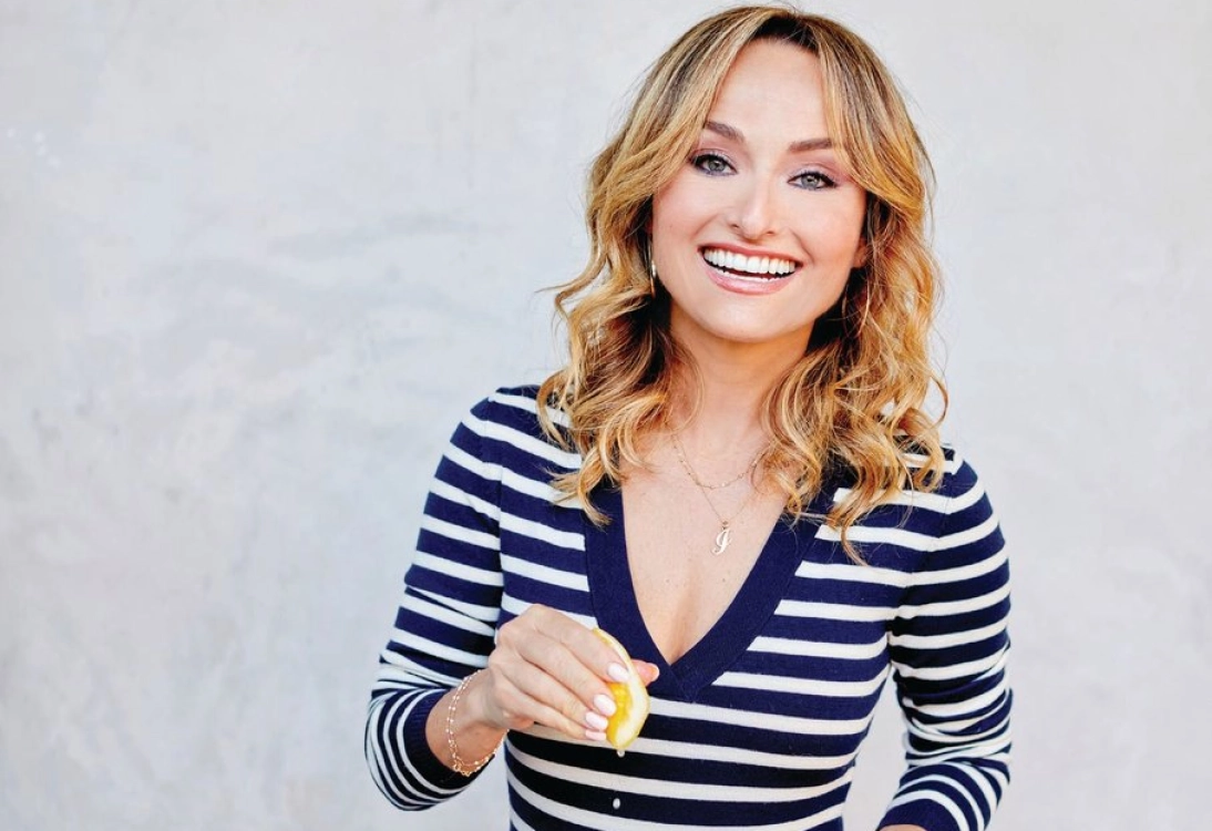 Raspberry Dressing & Salad Recipe by Giada De Laurentiis