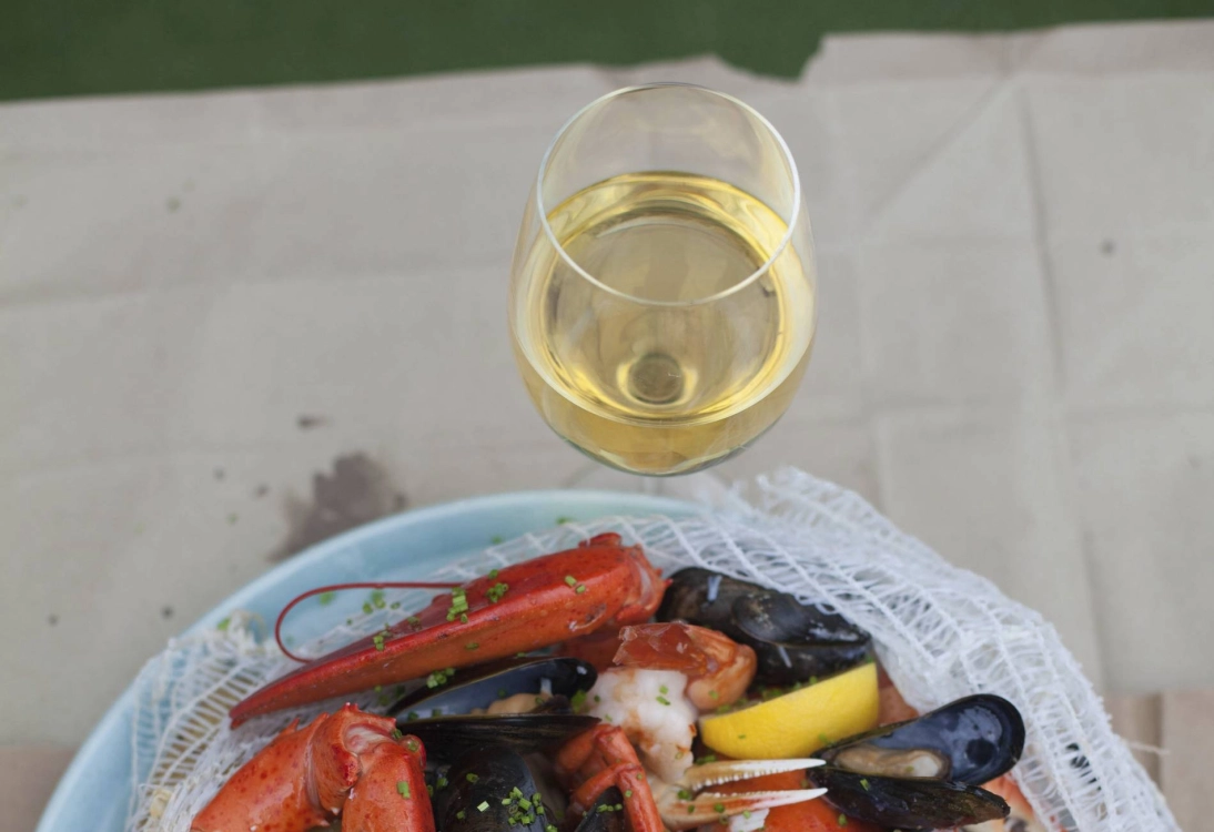 Sustainable Seafood Dining at Manna at Lobster Inn