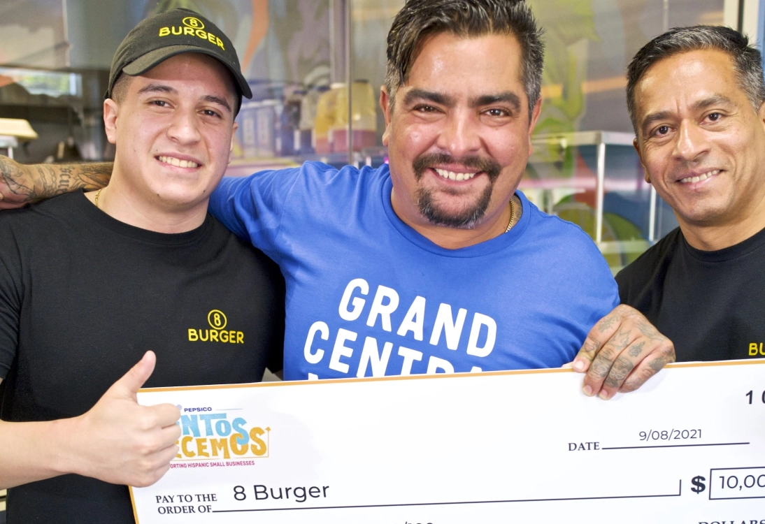 Celebrity Chef Aaron Sanchez Supports Miami's Burger 8