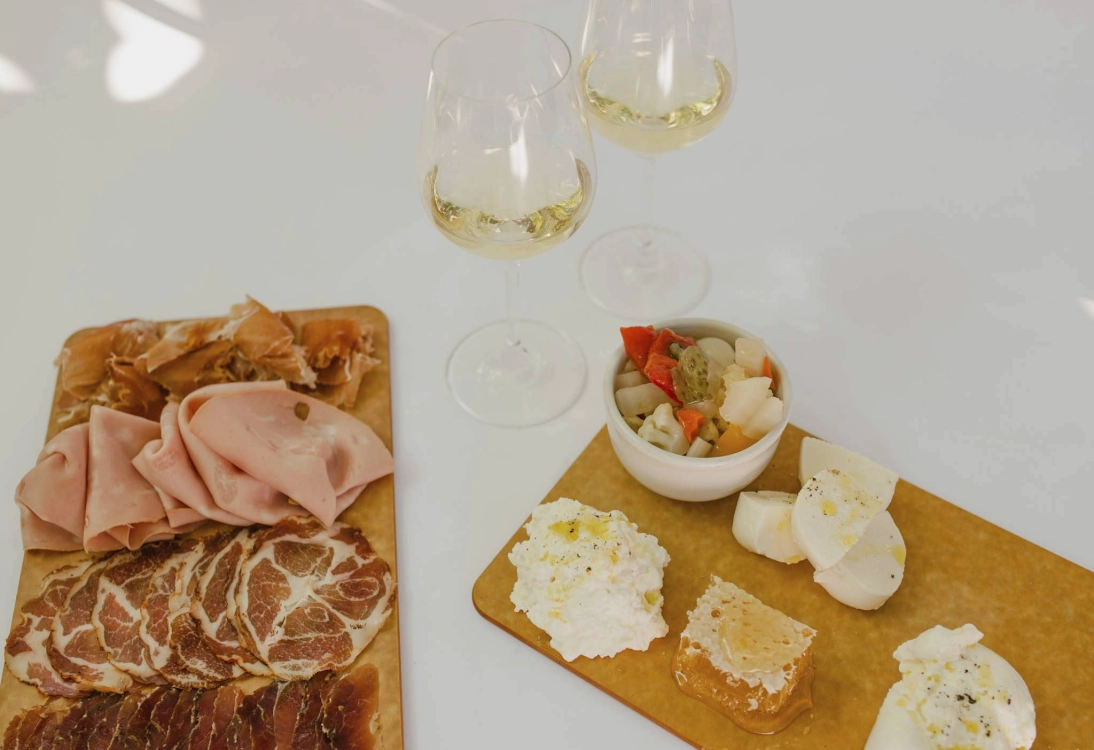 Bastone: Atlanta's New Mozzarella & Wine Bar Delight