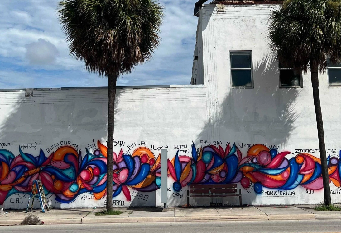 Celebrate Hispanic Heritage with Lingoda's Vibrant Mural