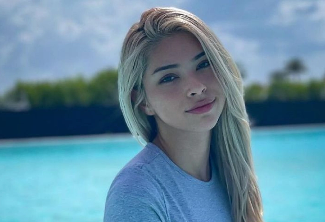 Aishah Sofey: Miami's Fashion and Fitness Influencer