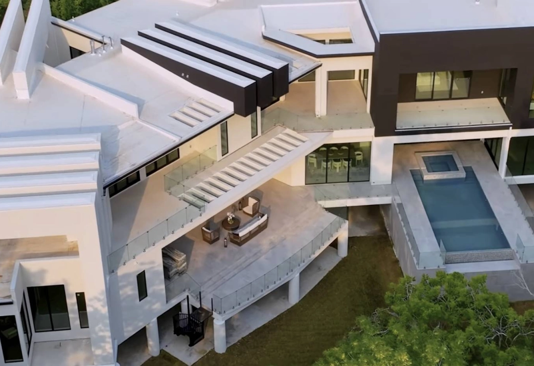 $10.9M Modern Marvel in Houston: Luxury Living Awaits