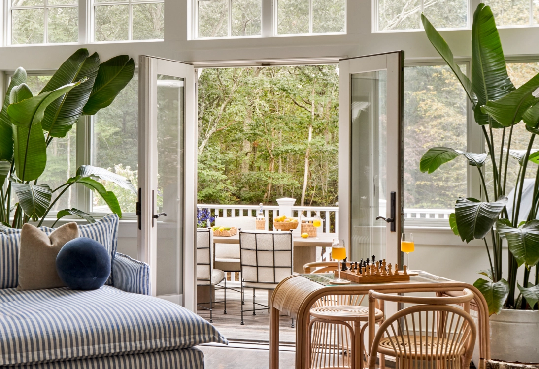 Vibrant Amagansett Home: A Celebration of Connection