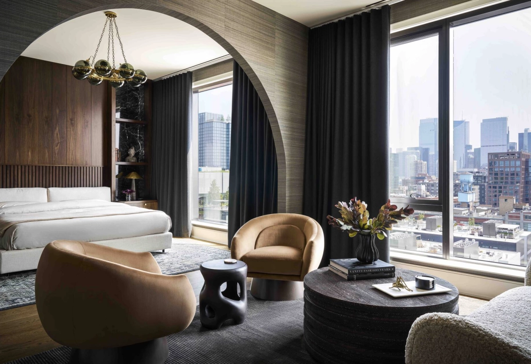 Best Primary Suite Design in West Loop High-Rise