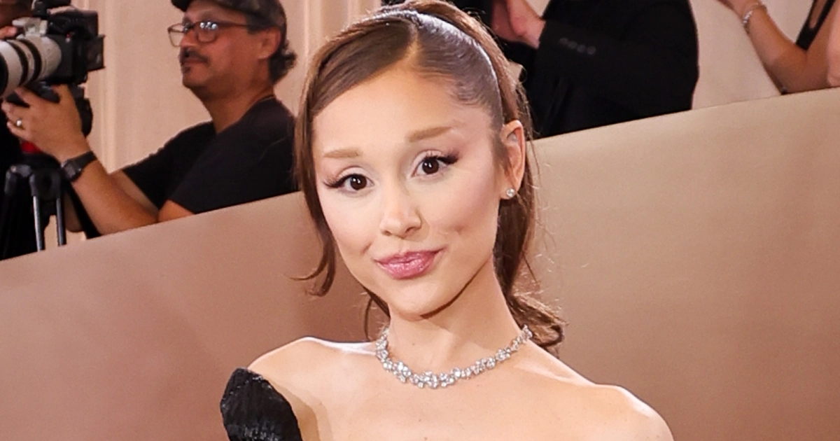 Ariana Grande In Vivienne Westwood At 2026 Golden Globes