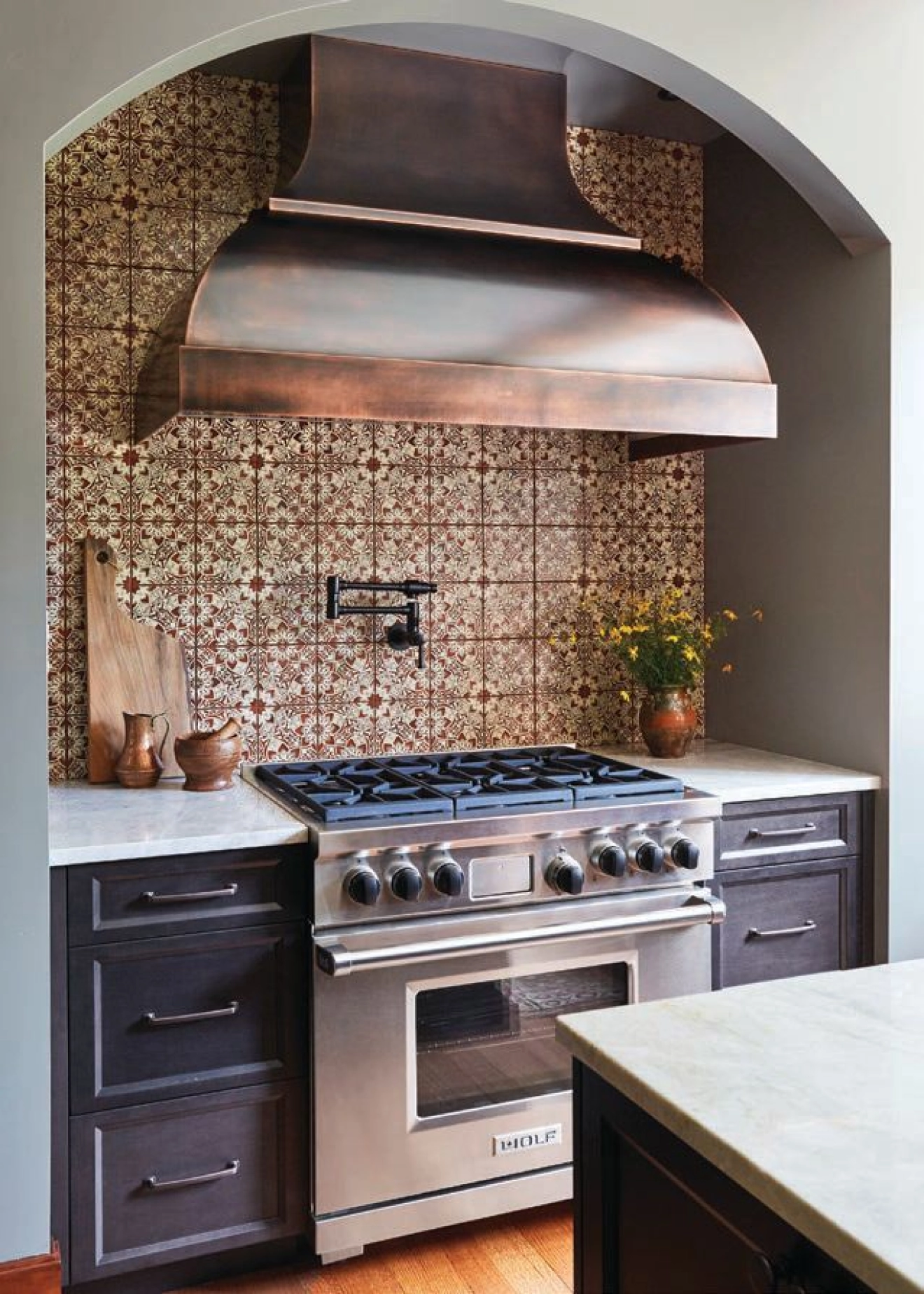 Explore a Modern Italian Craftsman Kitchen Transformation