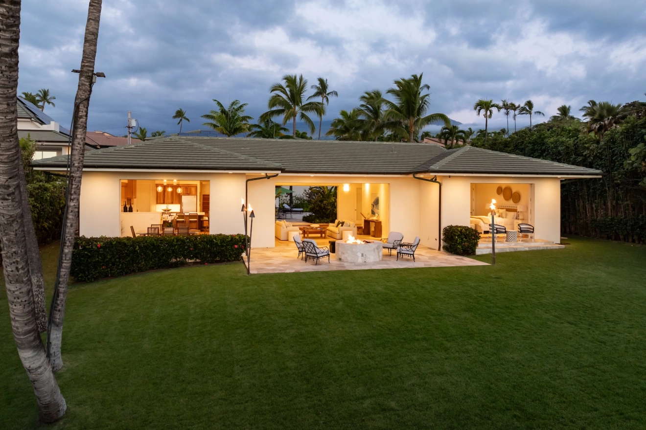 Inside a $27 Million Oceanfront Estate on Keawakapu Beach in Kihei, Maui
