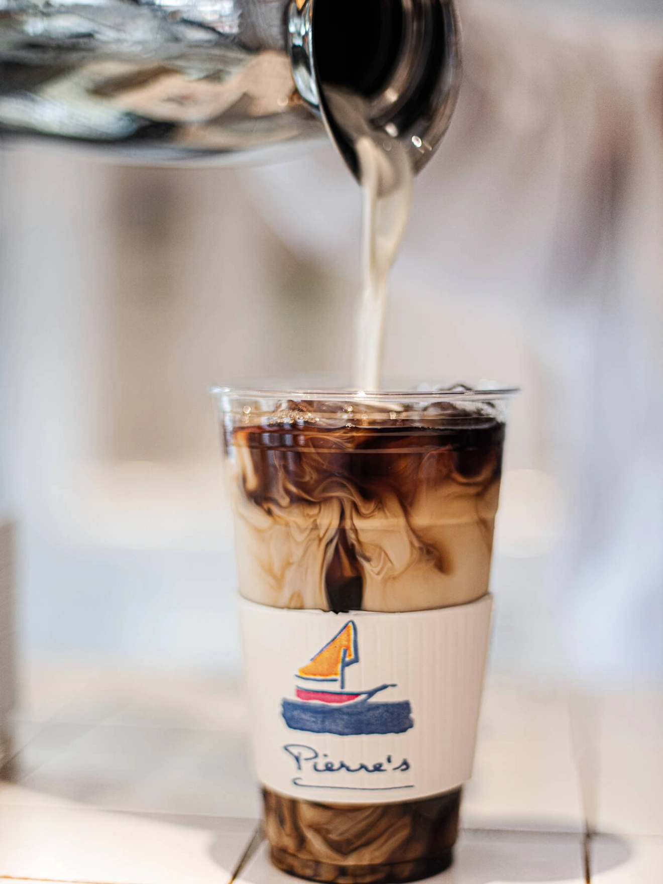 Best Iced Coffees in the Hamptons: Top 9 Picks