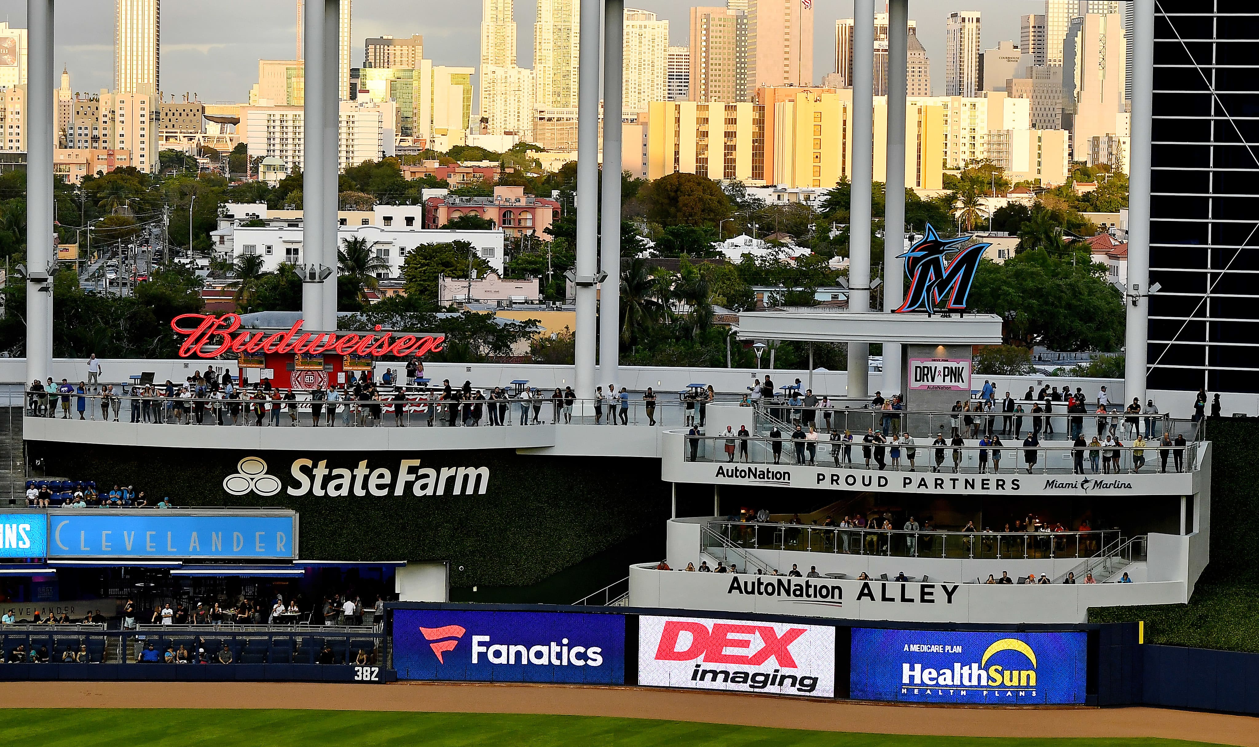 Marlins' AutoNation Alley: Unique Group Experience