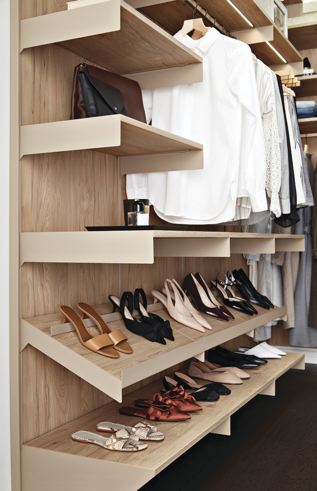Discover Luxurious Custom Closets with Avera