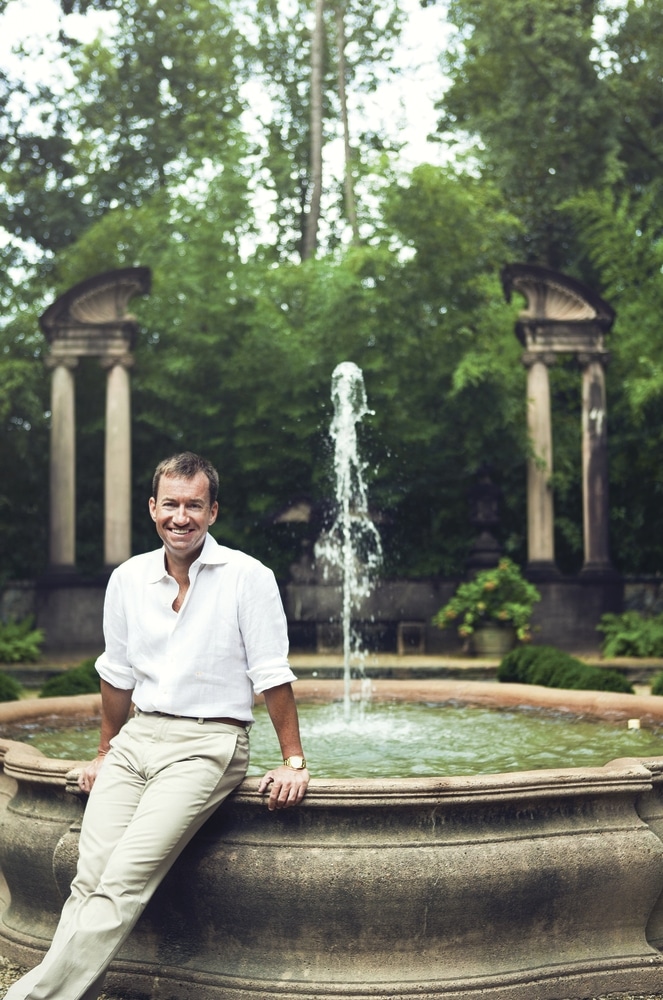 Alex Hitz's Art of the Host: Recipes & Etiquette Tips