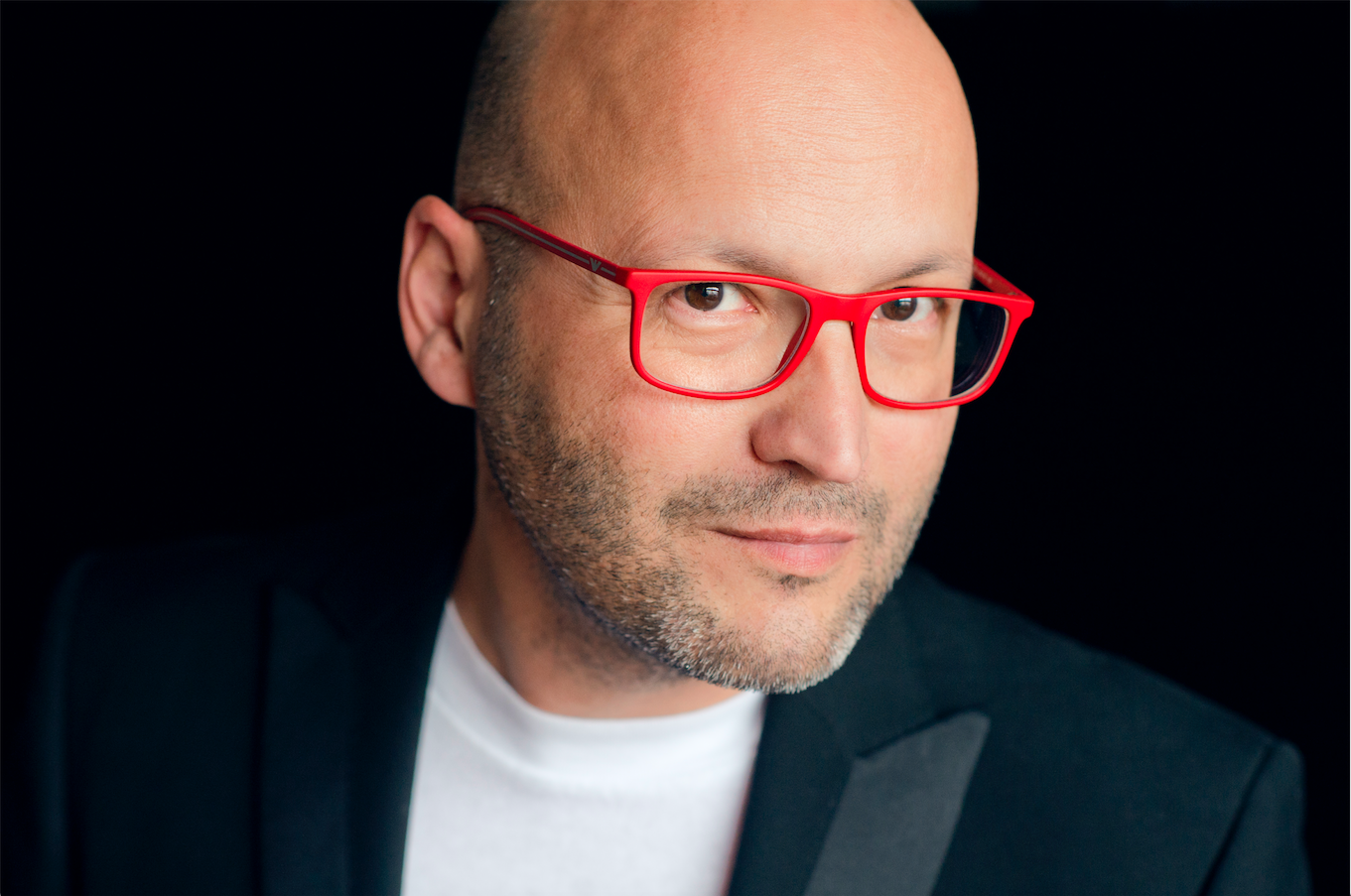 Enrique Mazzola Takes the Baton at Lyric Opera Chicago