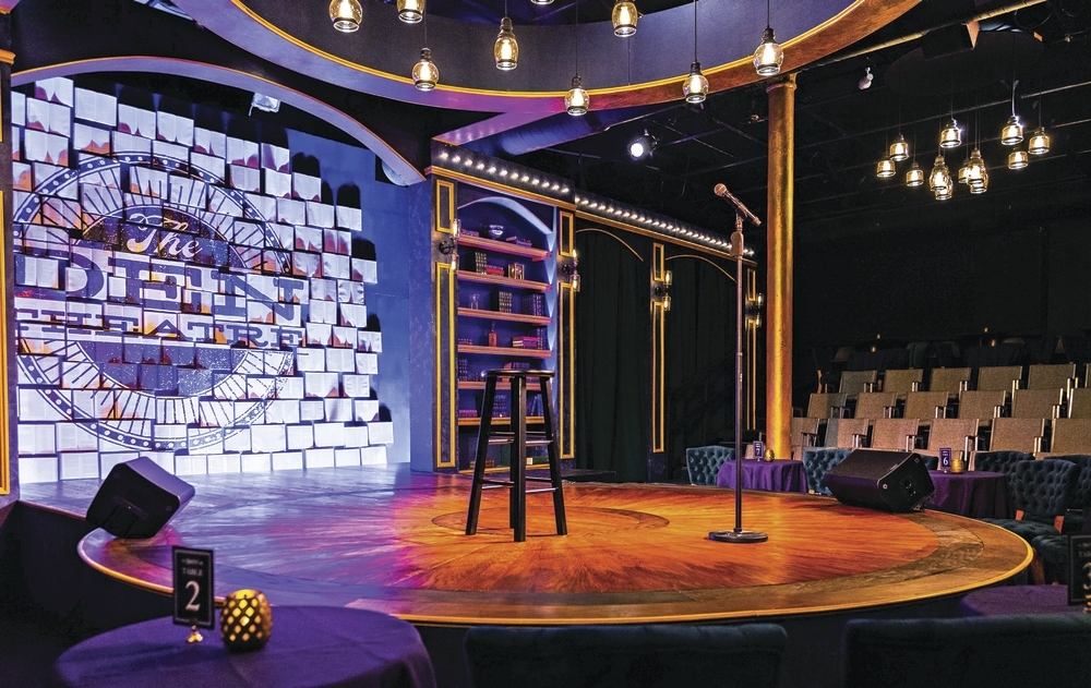 Den Theatre Wicker Park: Laughs and Entertainment Expand