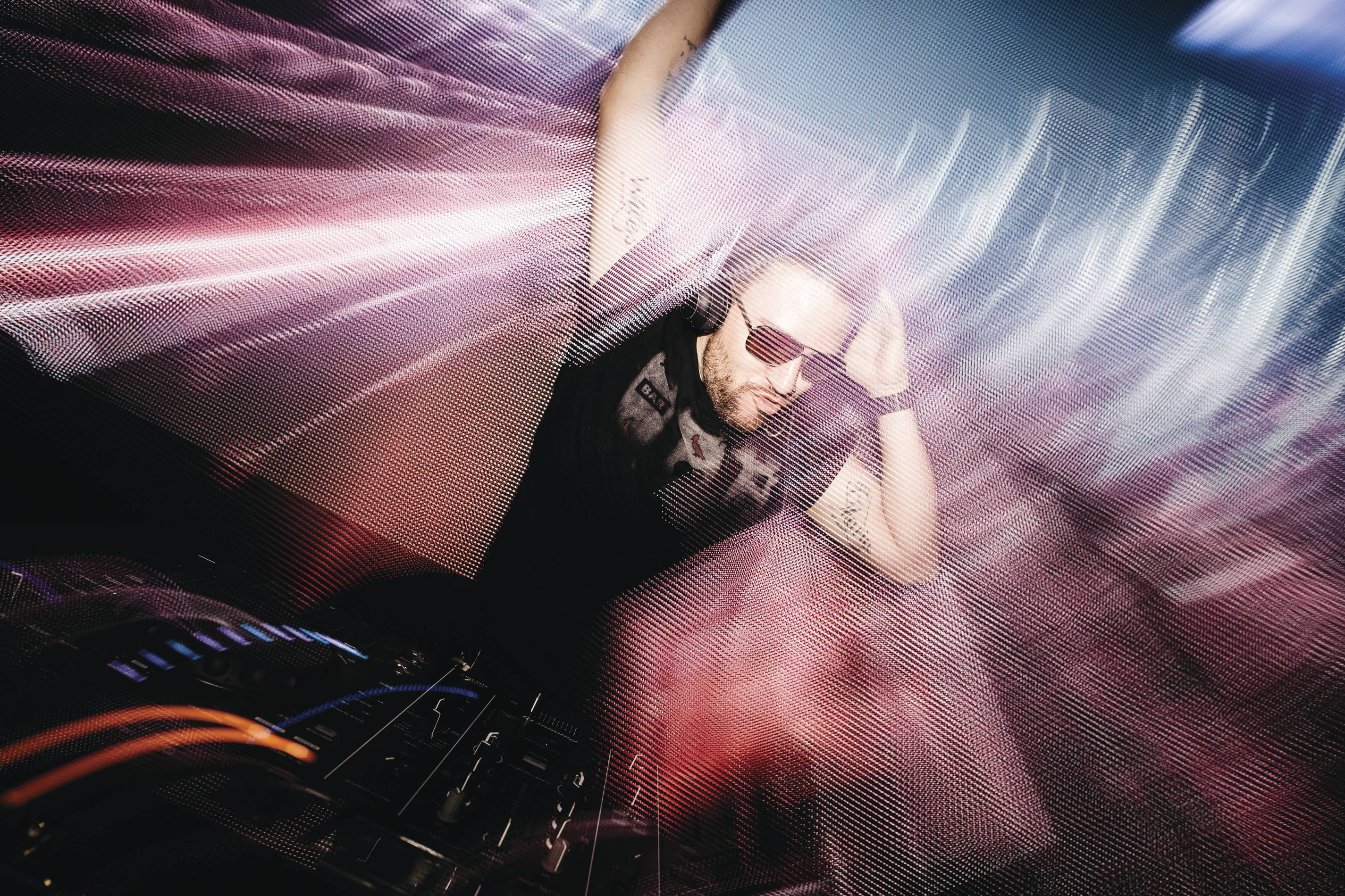 Feel the Hamptons Vibe: Top Playlists by DJs Rosé & Oli Benz