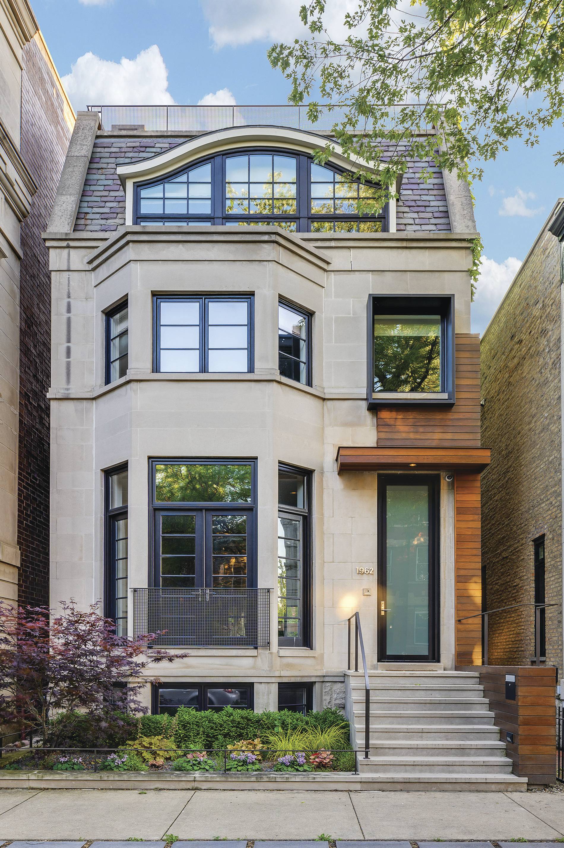 Discover 3 Luxurious Chicago Mansions on the Market Now