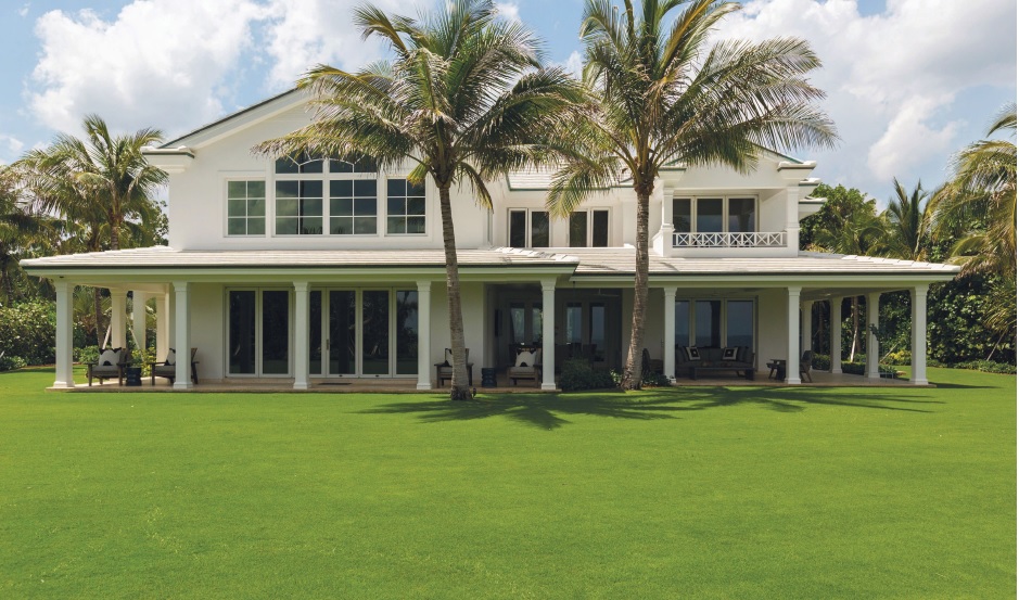 Oceanfront Perfection: A Stunning Jupiter Island Home