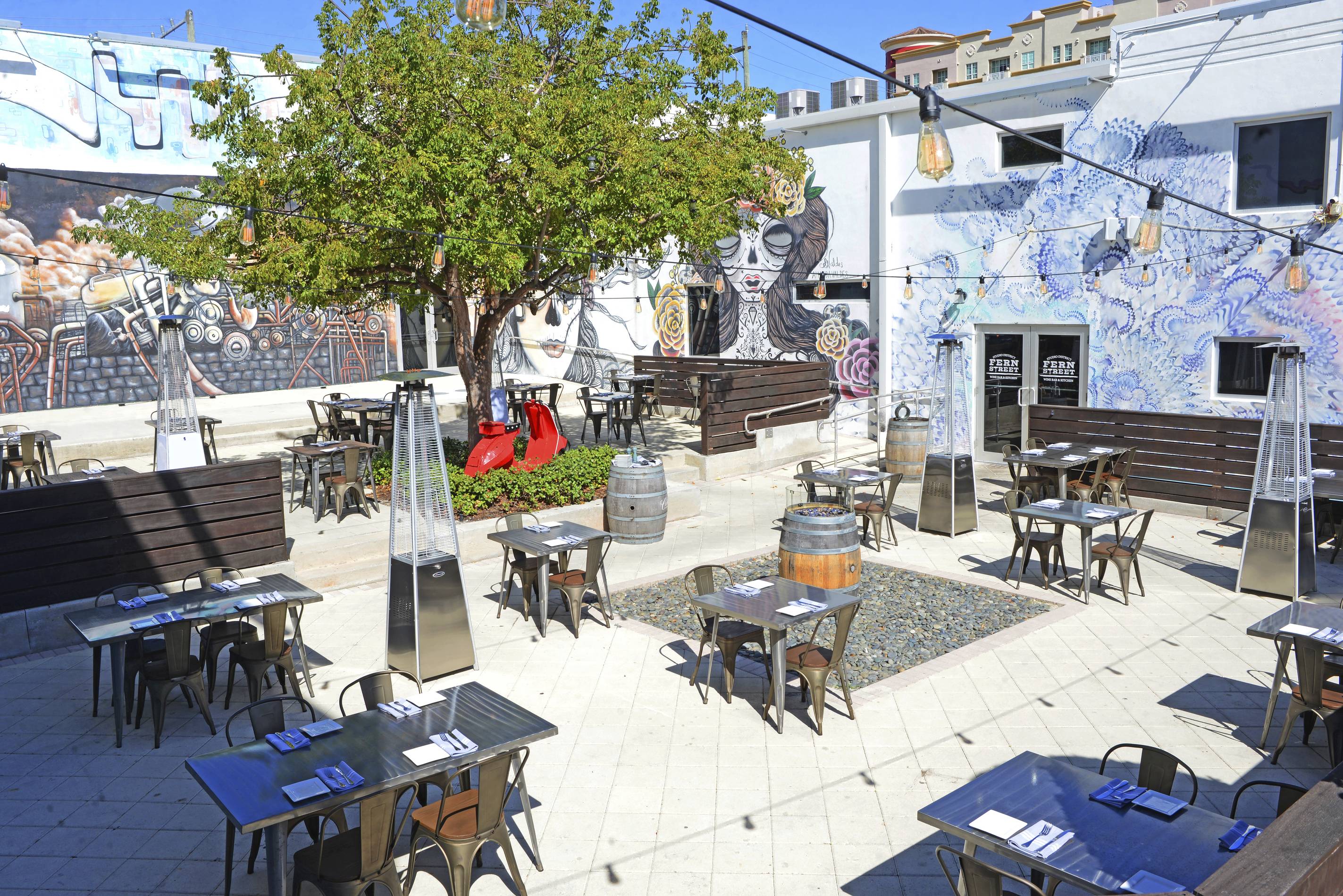 11 Best Alfresco Lunch Spots in Palm Beach