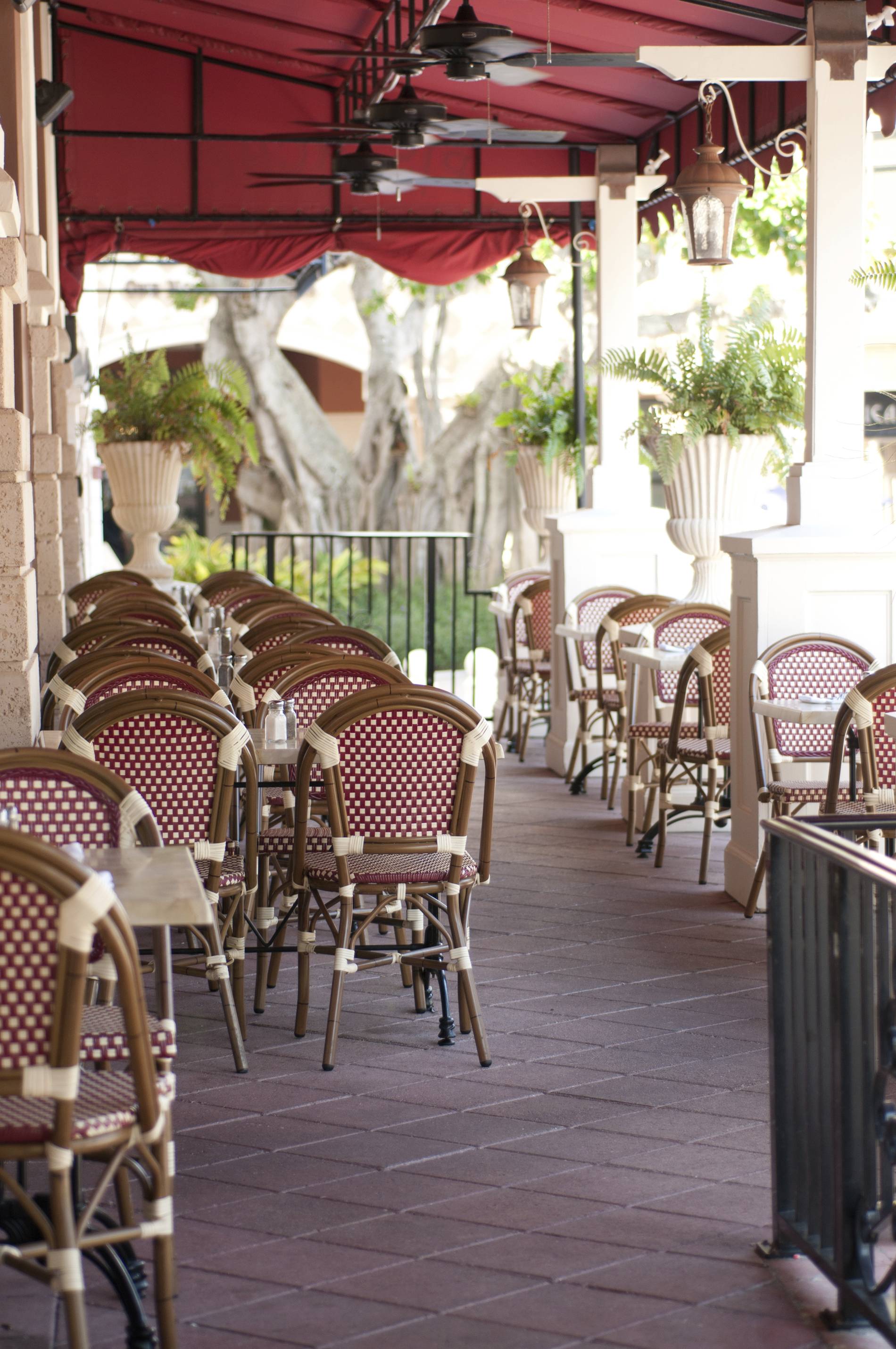 11 Best Alfresco Lunch Spots in Palm Beach