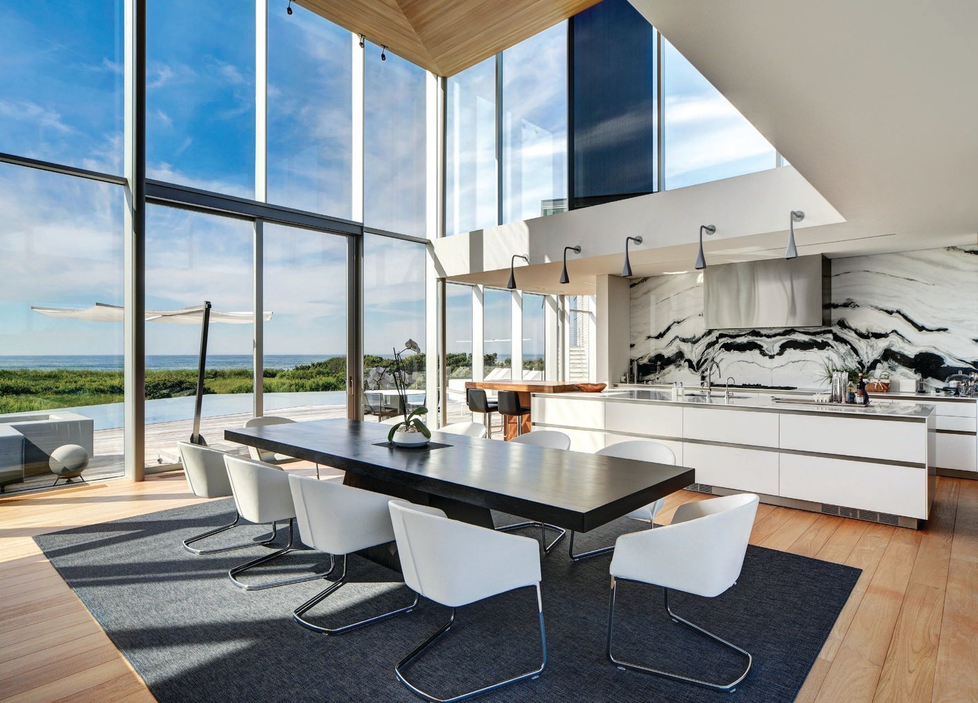 Discover the Top 11 Luxury Homes for Sale in the Hamptons