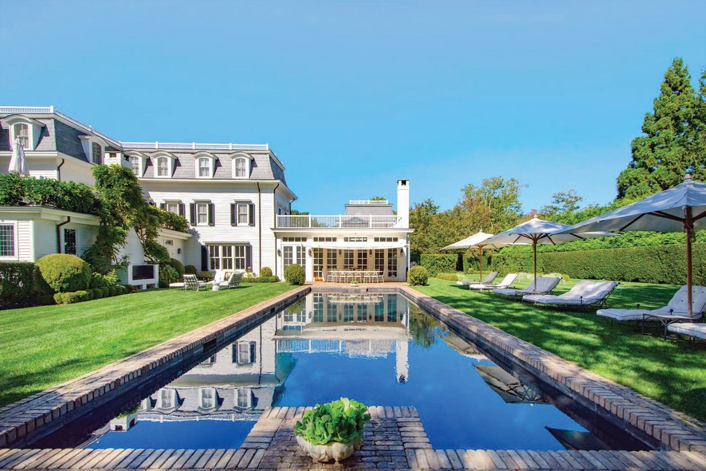 Discover the Top 11 Luxury Homes for Sale in the Hamptons