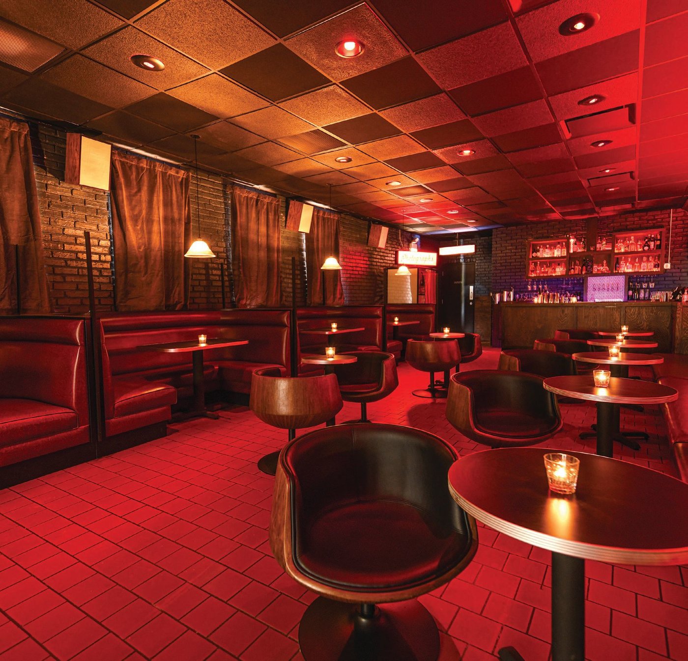 West Loop's MONEYGUN Revamped: Expert Cocktails & Nostalgia