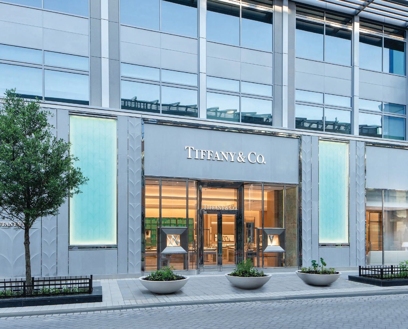 Explore Fall's Best in Dallas: Shopping, Art & Events