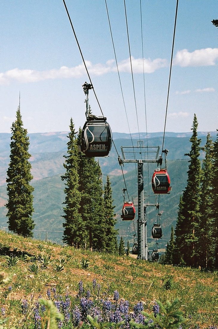 Discover Aspen's Adventures: Outdoor Fun & Culture