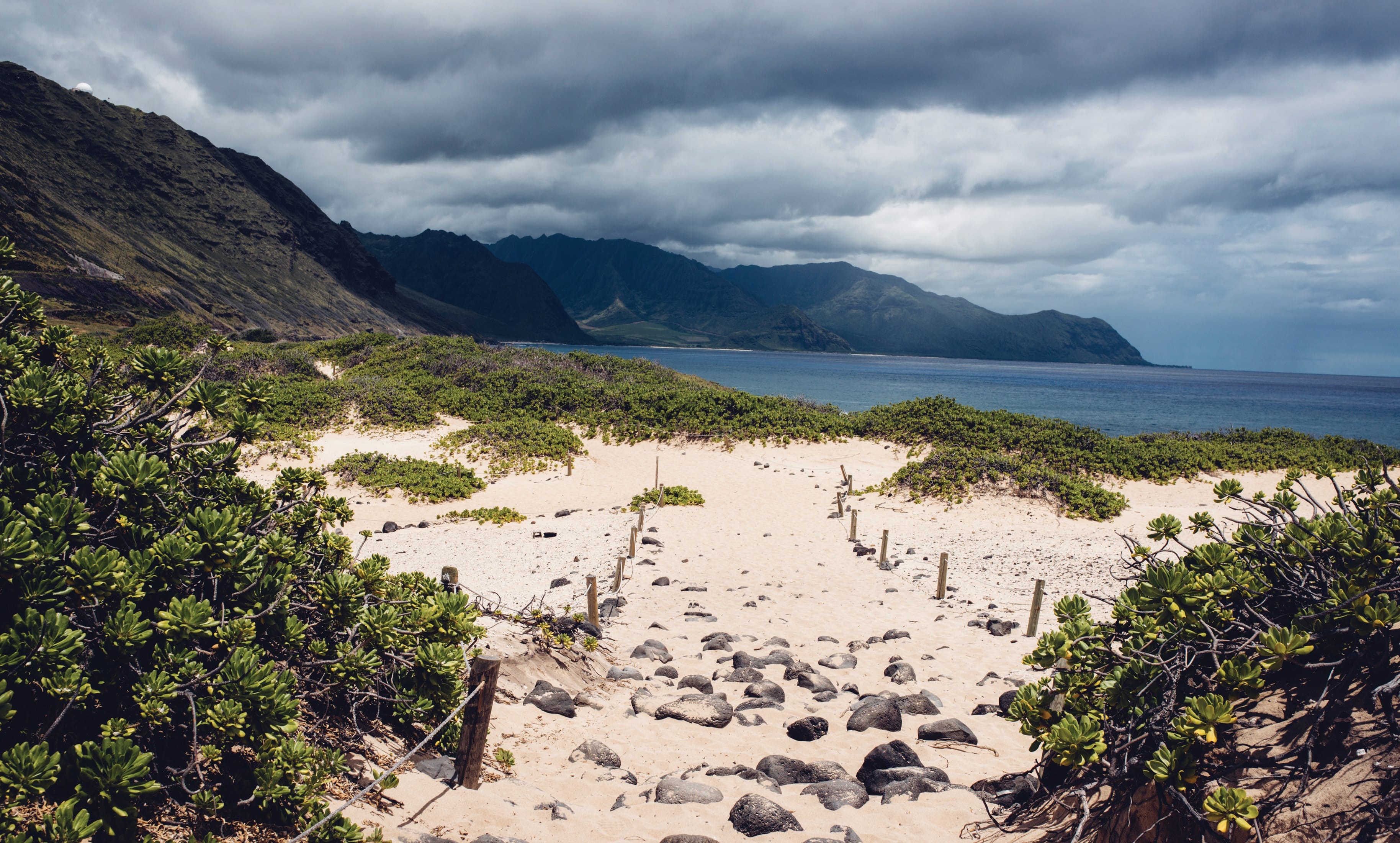Discover Hawaii's Hidden Gems: Beaches & Historic Parks
