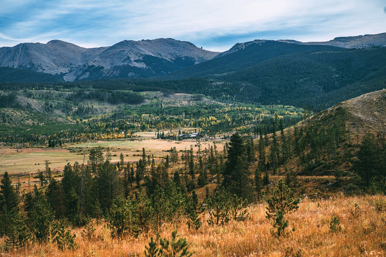 Luxurious Colorado Homesites with Stunning Mountain Views