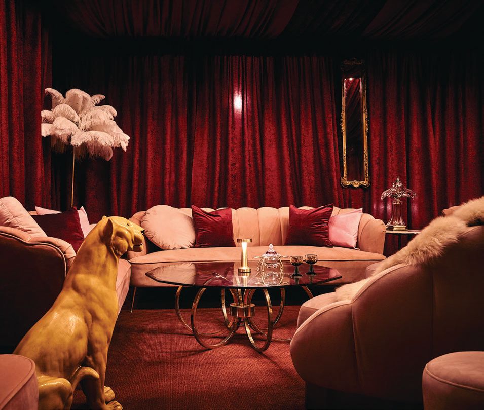 The Snow Lodge: Aspen's Ultimate Après-Ski Experience