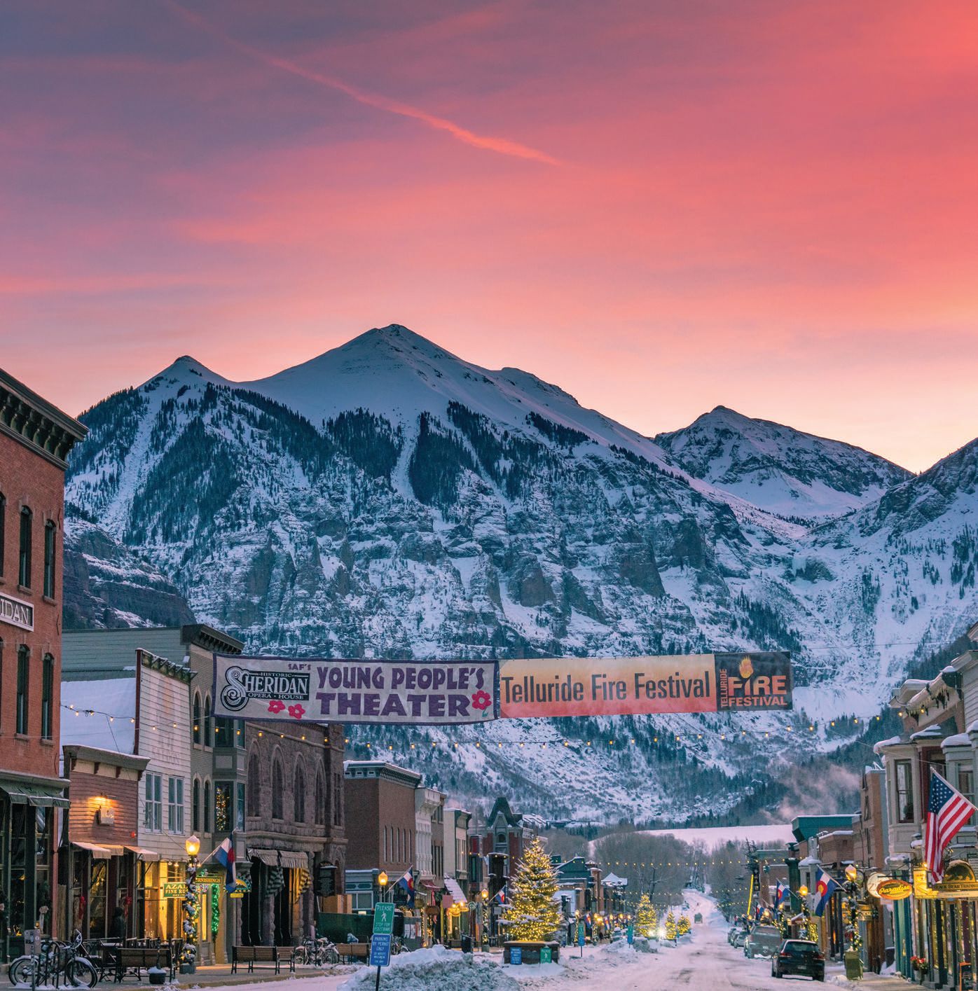 Telluride: A Skier's Paradise with Stunning Views