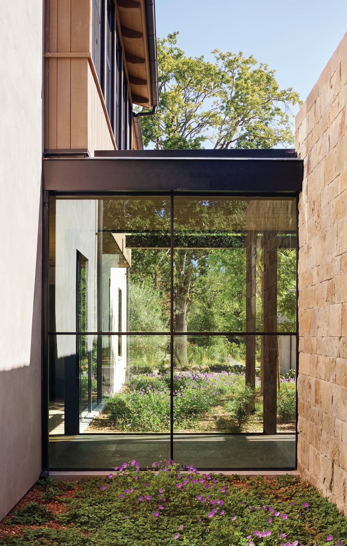 Resort-Like Atherton Home: Designer-Architect Collaboration