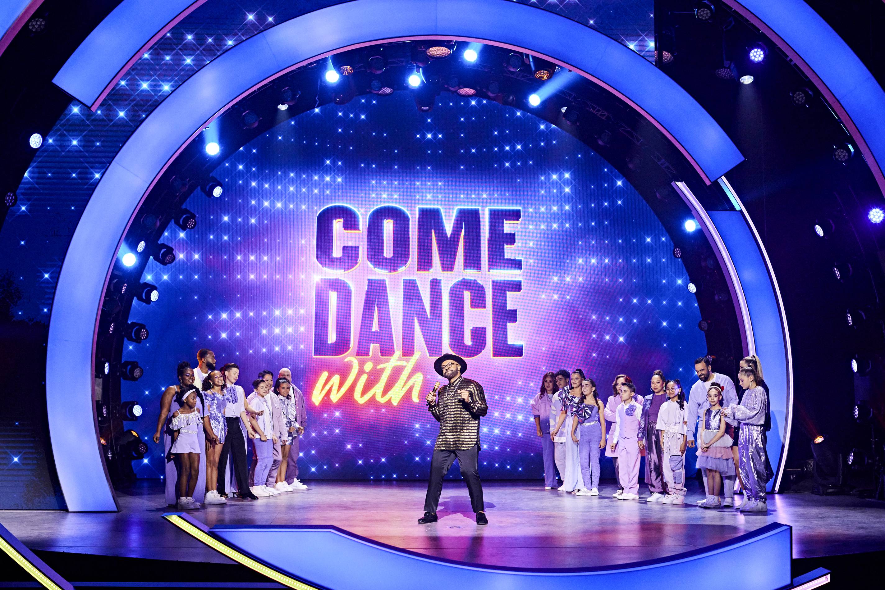 Nicole & Emelyn Yniguez Shine on CBS's Dance Show
