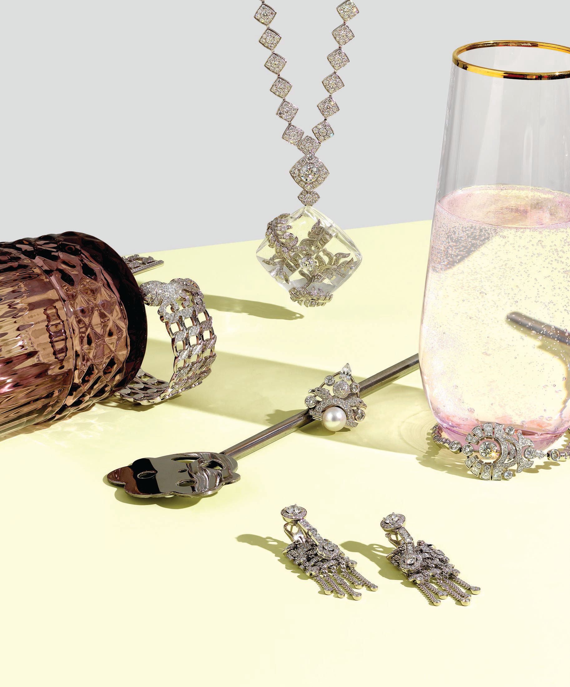 Wedding Jewels: Dazzling Diamonds & Stunning Designs