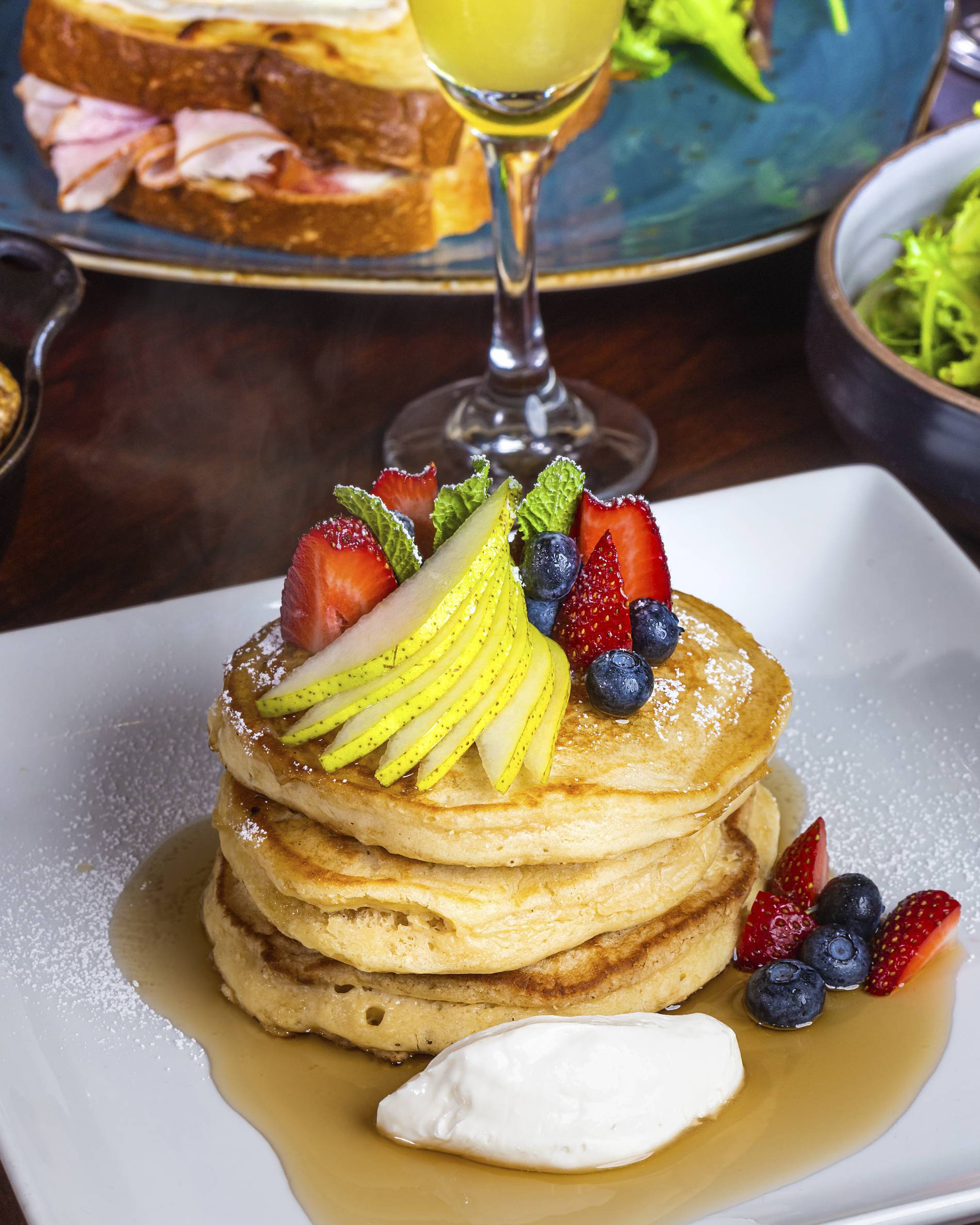 Brunch Bliss at Copper 29 Bar: Cocktails & Delightful Dishes