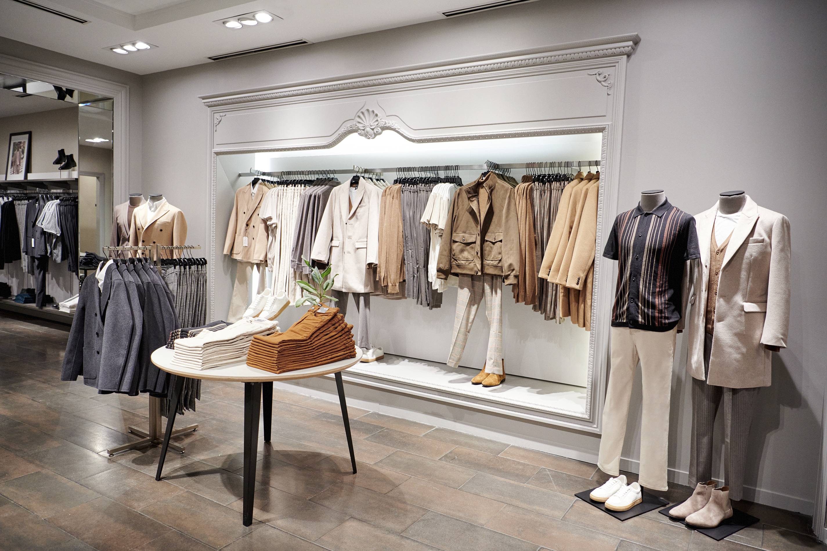 Express Edit: Discover Capsule Wardrobes in NYC Stores