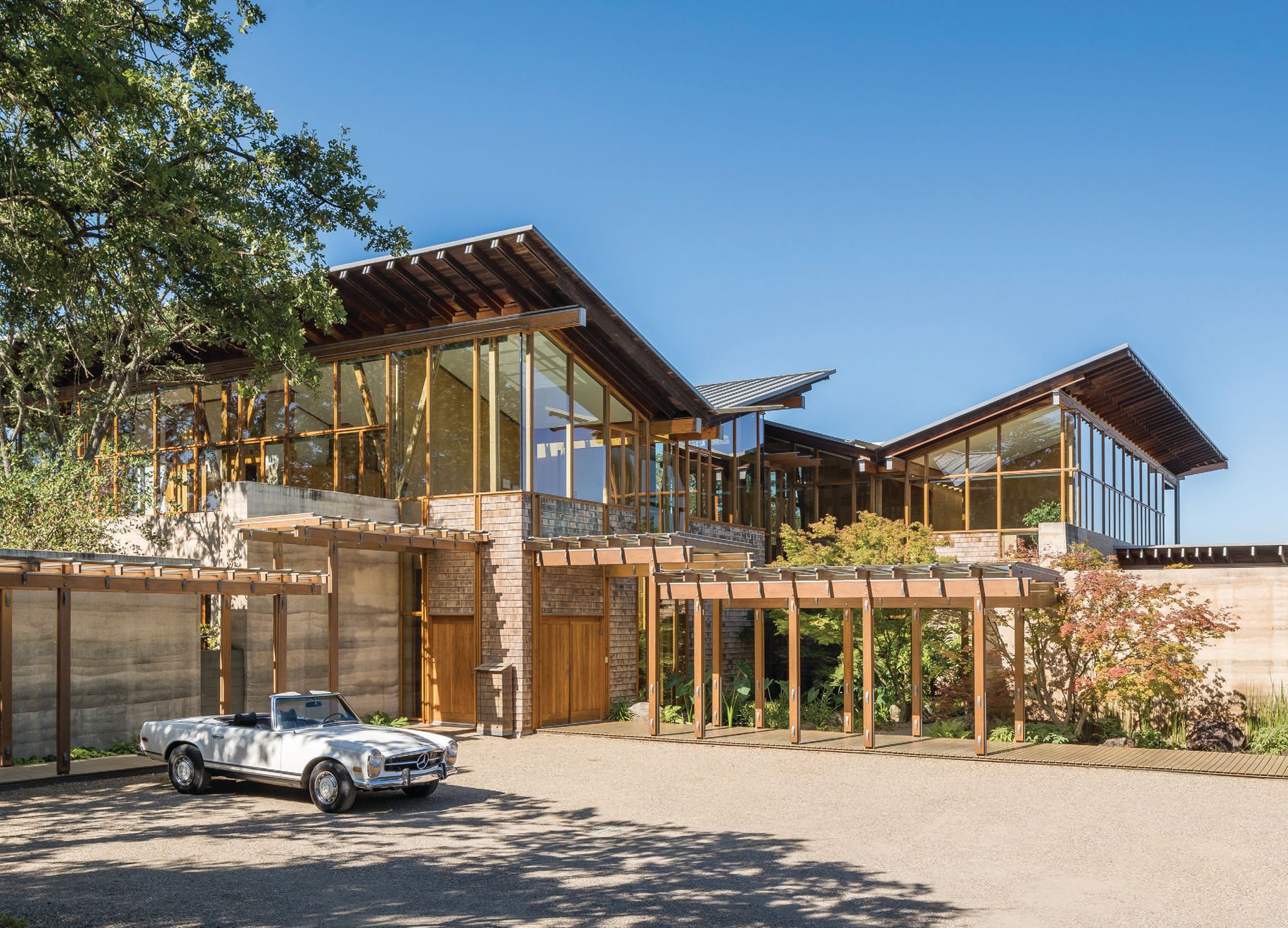 Meteor Vineyard Estate: Luxury Living in Napa Valley