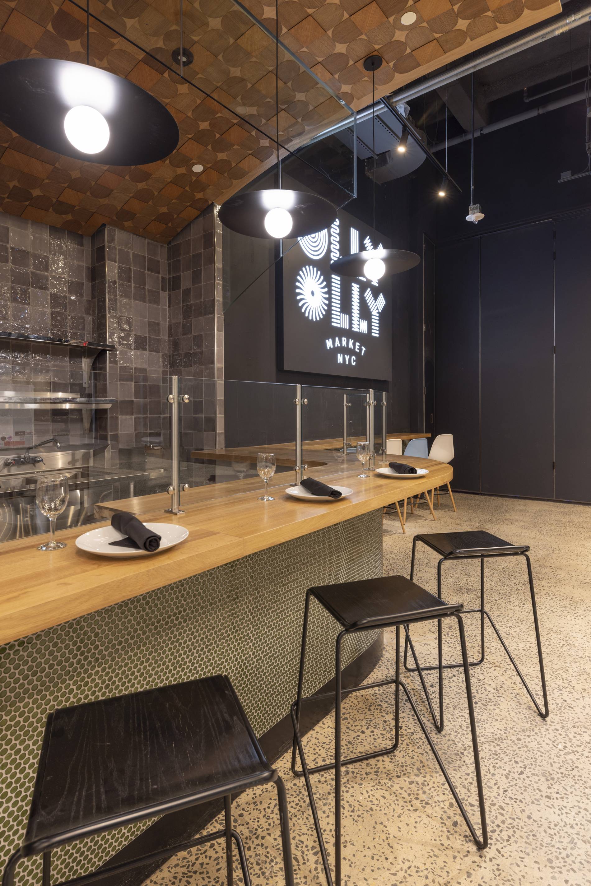 Olly Olly Market: New Food Hall in Manhattan's Starrett-Lehigh