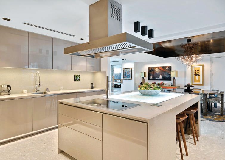 Bespoke Design: Inside Shelly Justice's Oceanfront Sanctuary