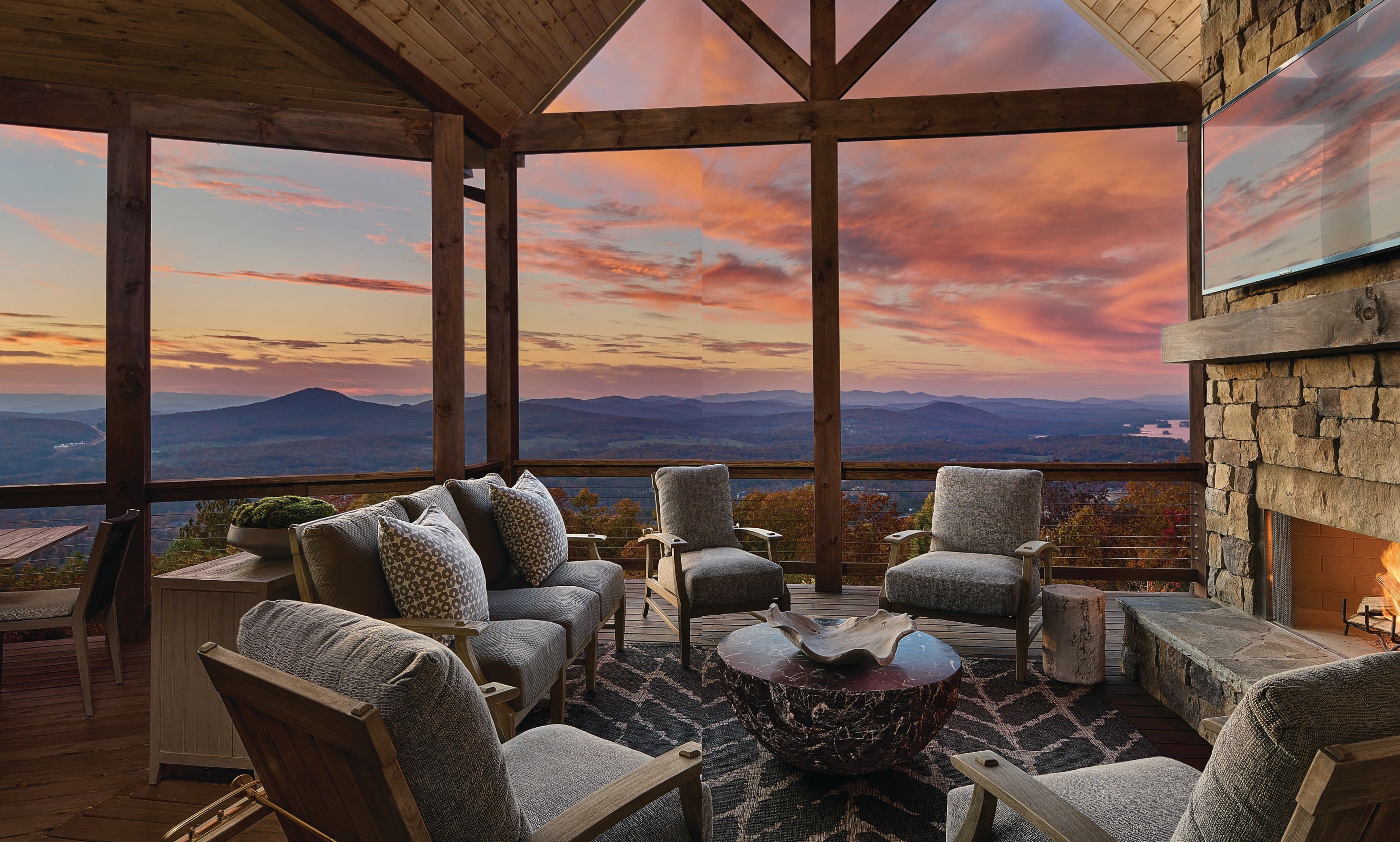 Mountain Retreat Design: A Nature-Inspired Family Home