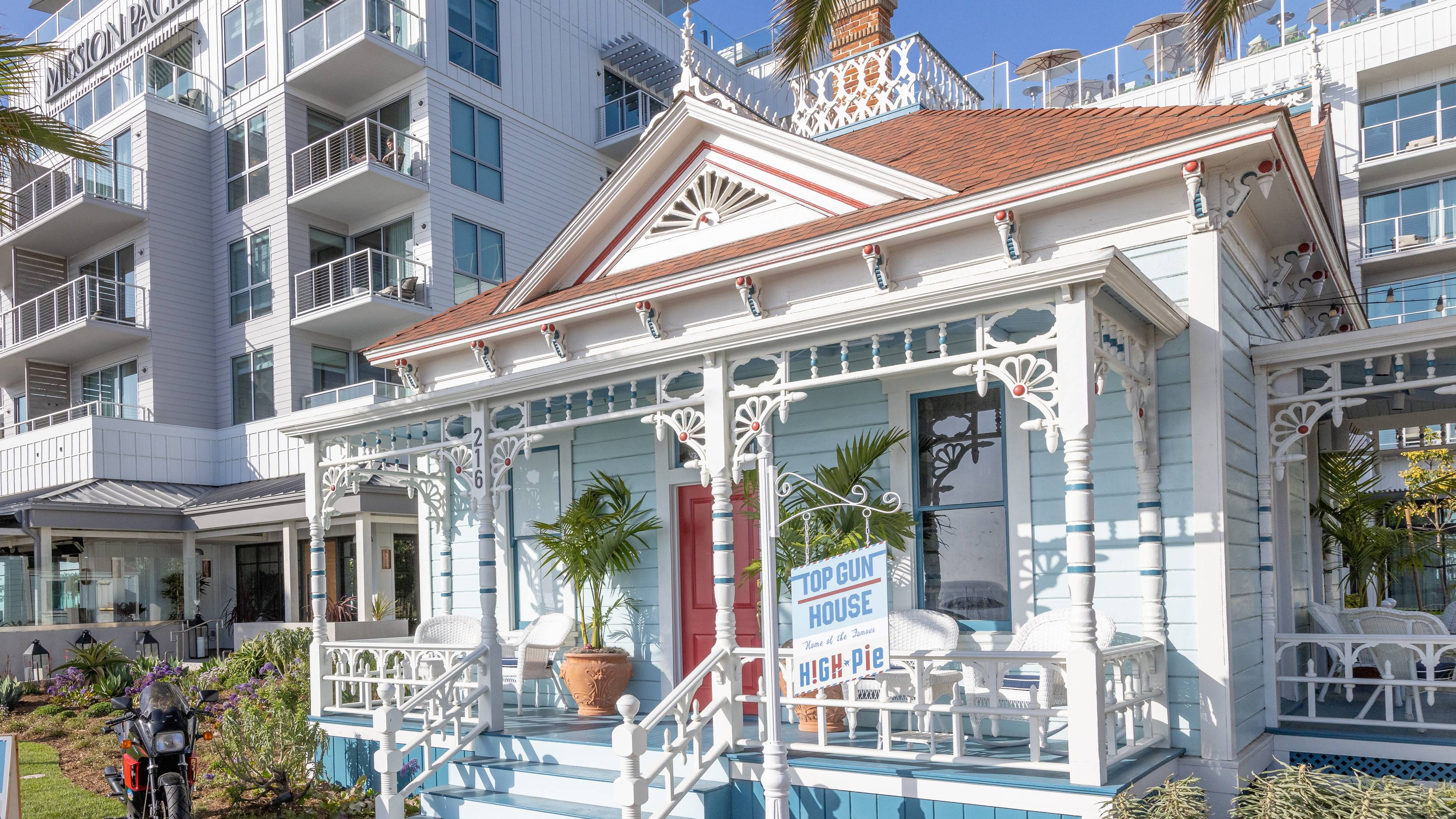 Visit High-Pie: Top Gun's Iconic House & Pie Shop in SoCal