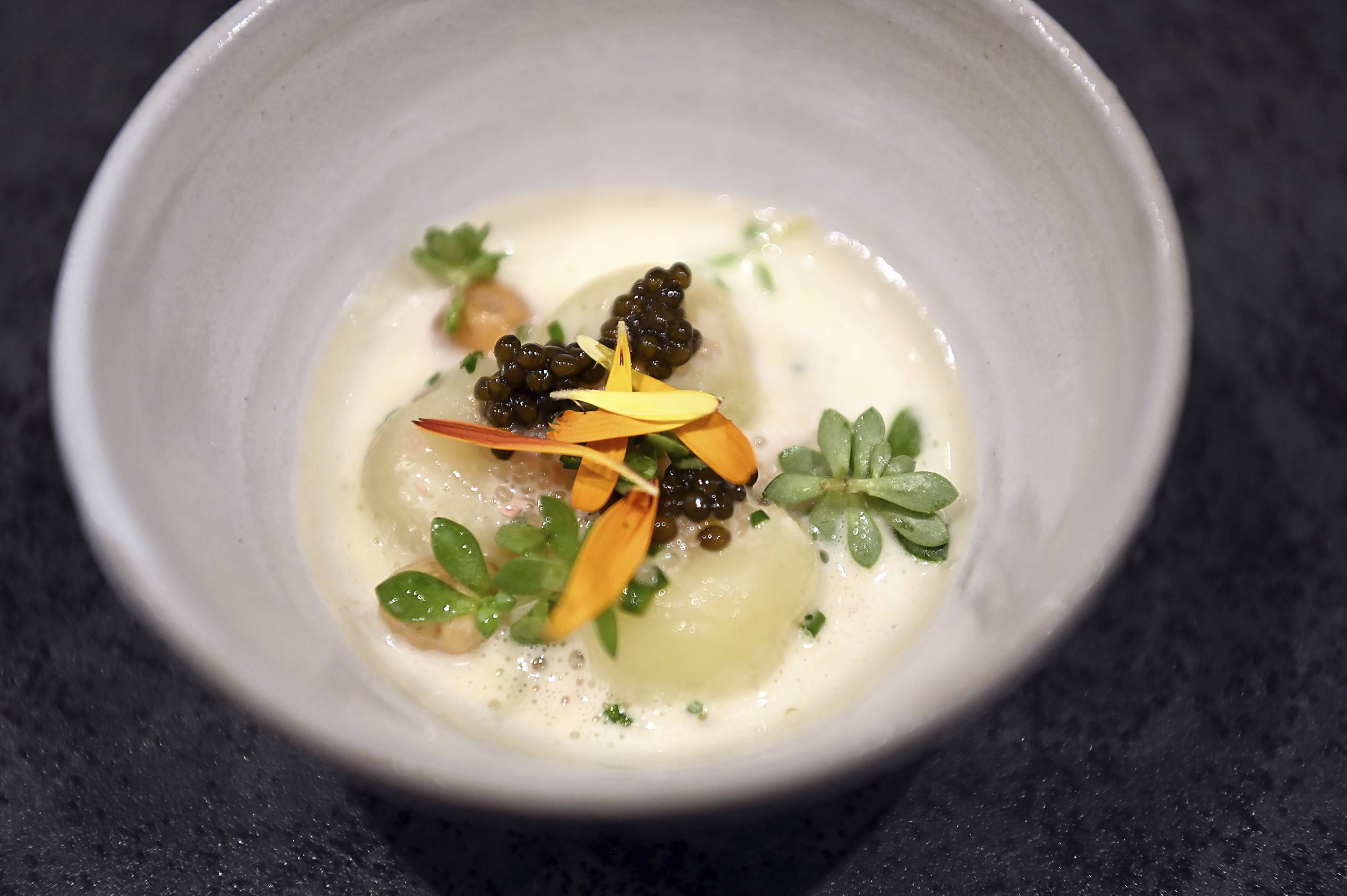 Luthun East Village: A Top-Rated Global Tasting Experience