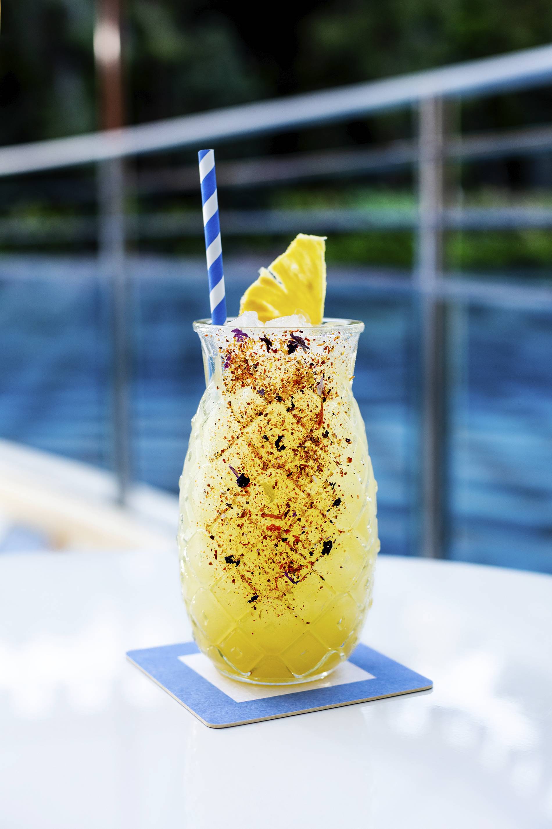 Experience the Best Outdoor Bars in Las Vegas