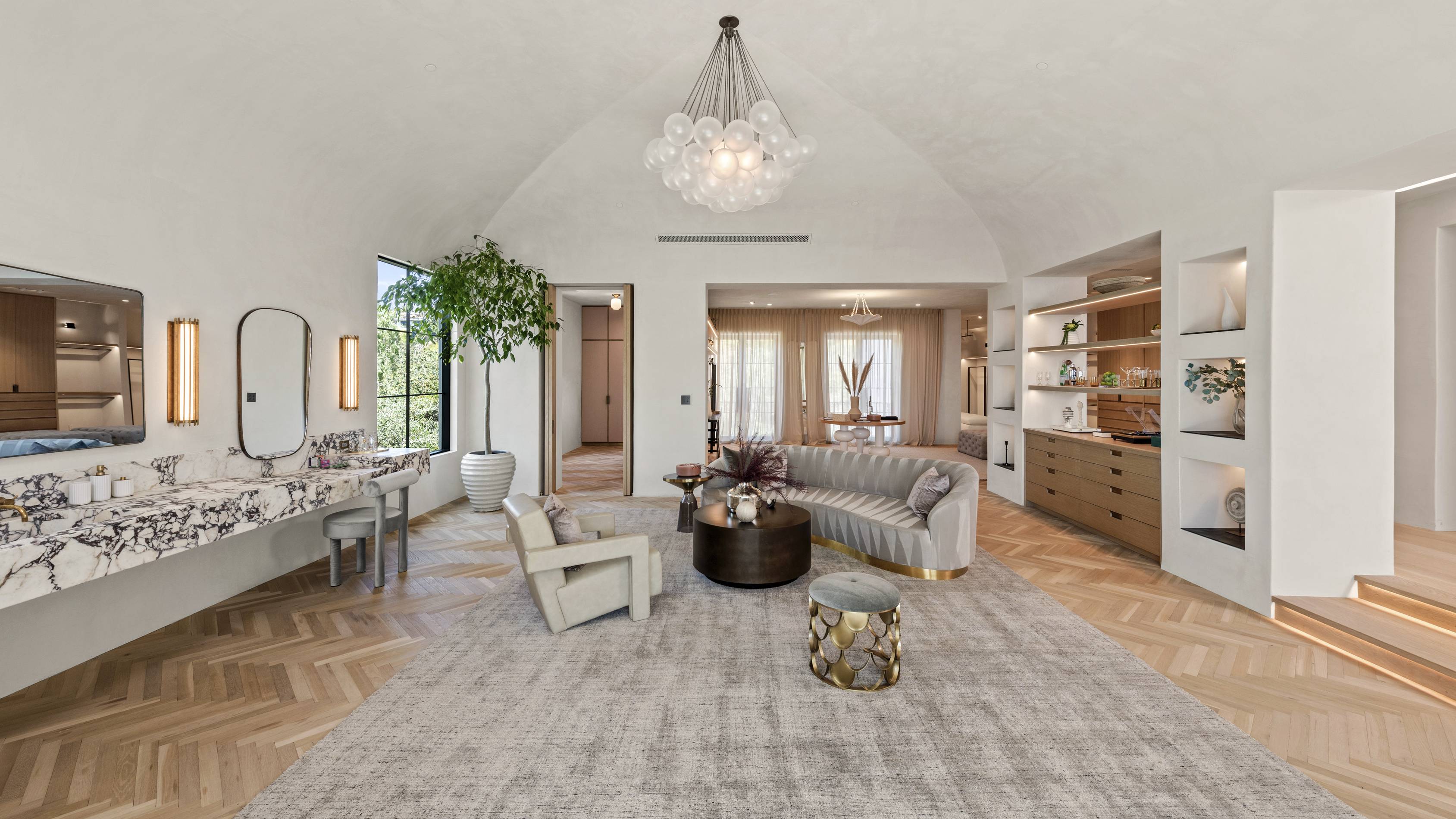 Explore Drake's Luxurious Beverly Hills Estate for Sale
