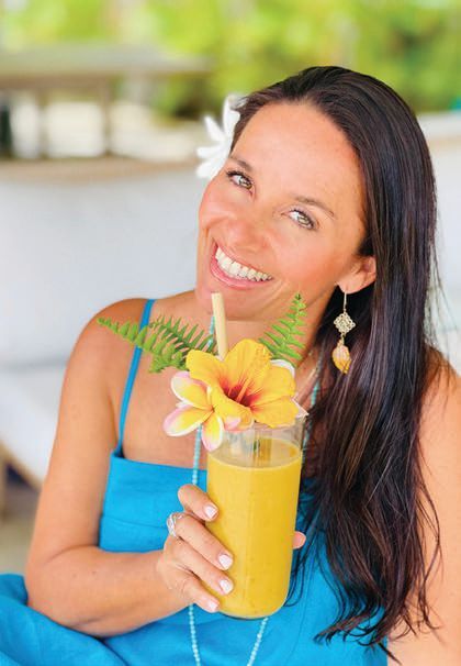 Swimming Sisters of Oʻahu: Meet Candes & Corin Gentry