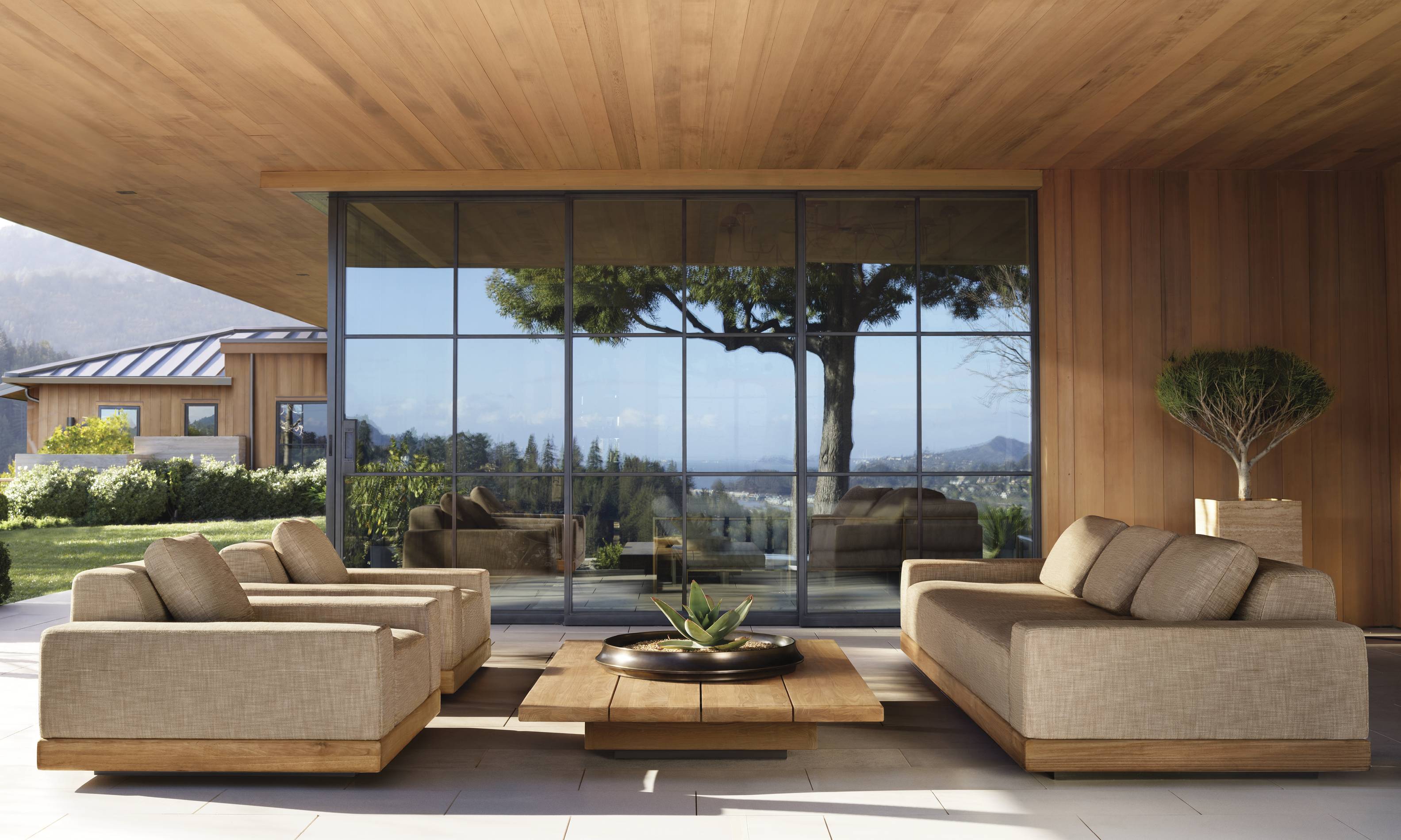 Outdoor Couches That Elevate Your Summer Experience