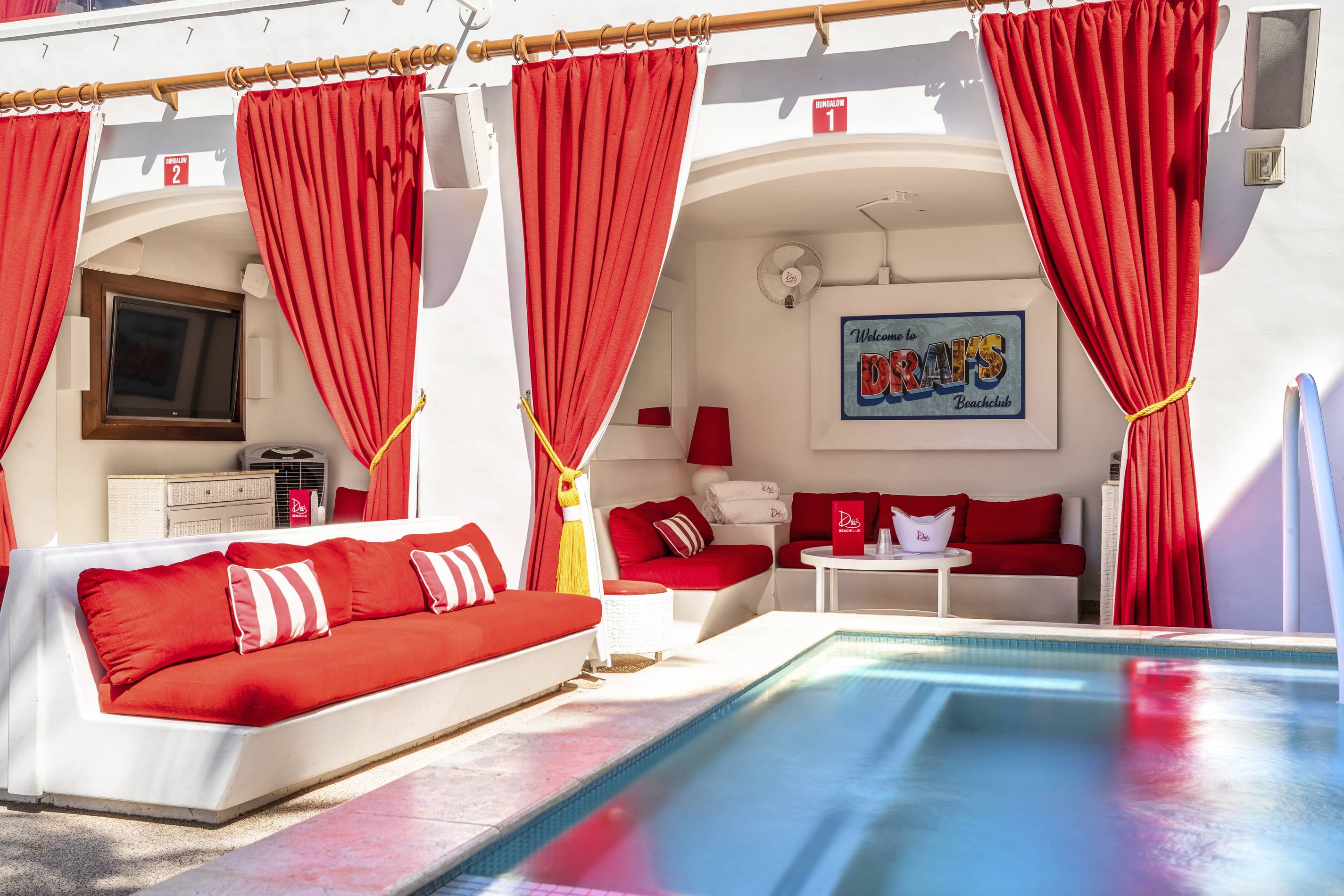 Drai's Beachclub: Las Vegas' Top Hip-Hop Nightlife Spot